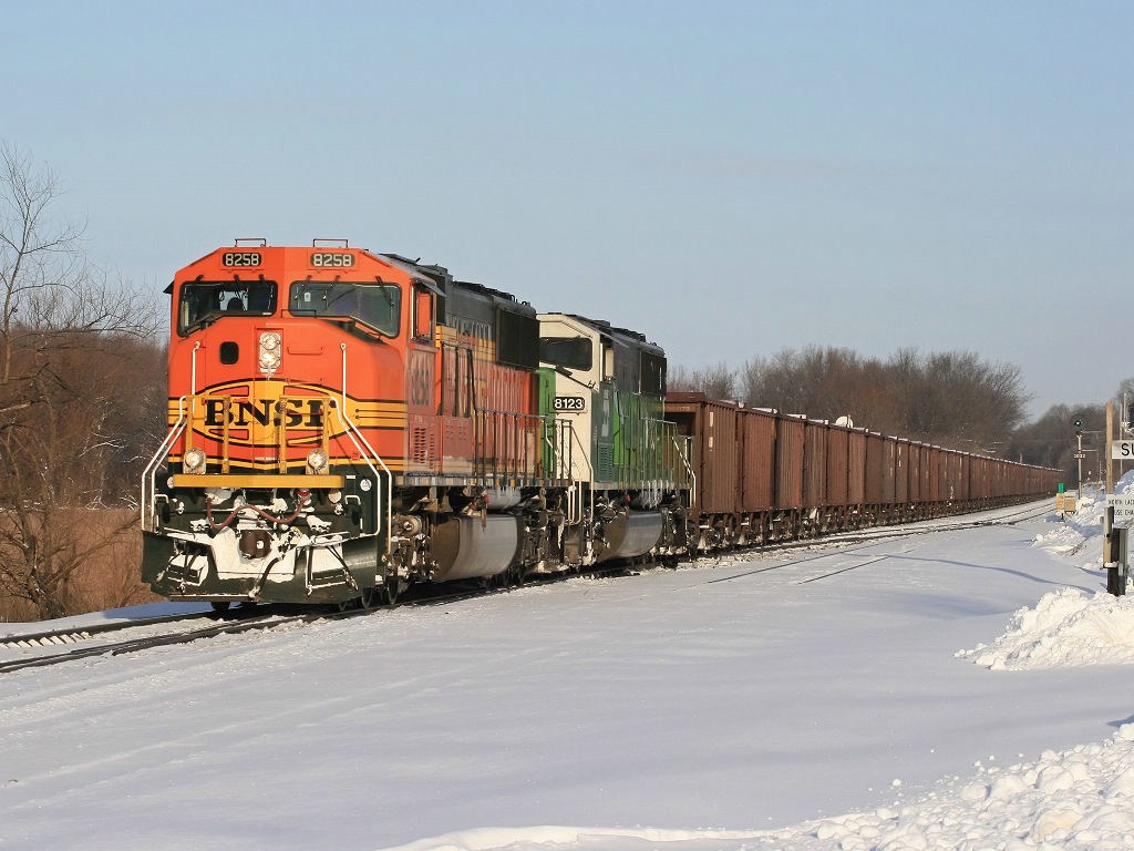 BNSF 8258